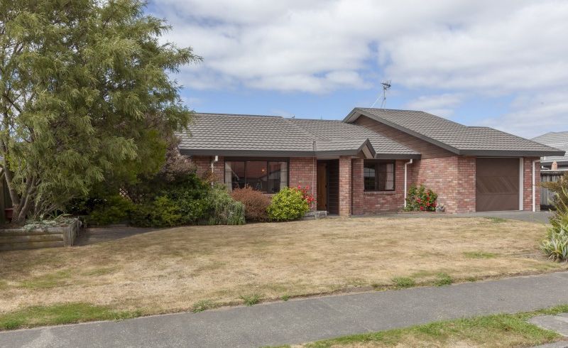 Free property data for 44 Cedar Drive, Paraparaumu Beach, Paraparaumu ...