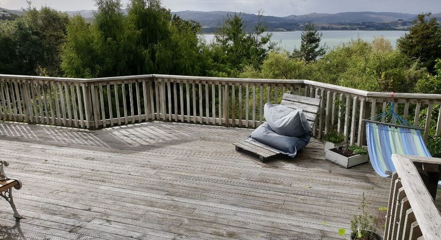 Free property data for 54 Mana View Road, Paremata, Porirua - homes.co.nz