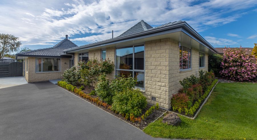 Free property data for 11 Goya Place, Bishopdale, Christchurch - homes ...
