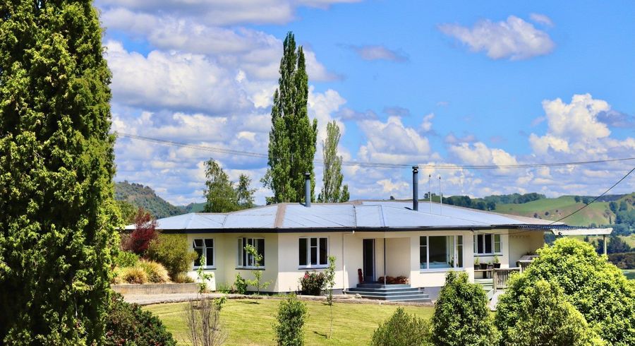 Free property data for 71 Pukeokahu Road, Taoroa Junction - homes.co.nz