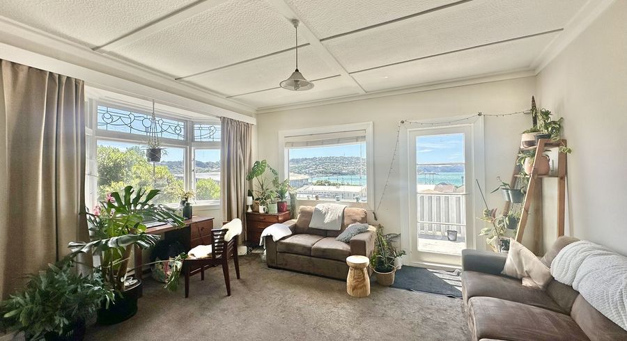 Free property data for 200 Rongotai Road, Rongotai, Wellington - homes ...
