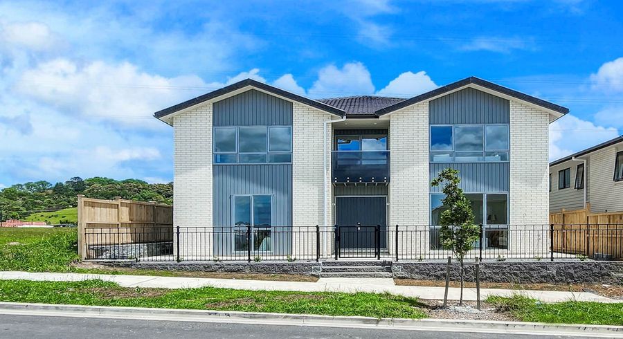 Free property data for 15 Uru Drive, Flat Bush, Auckland - homes.co.nz