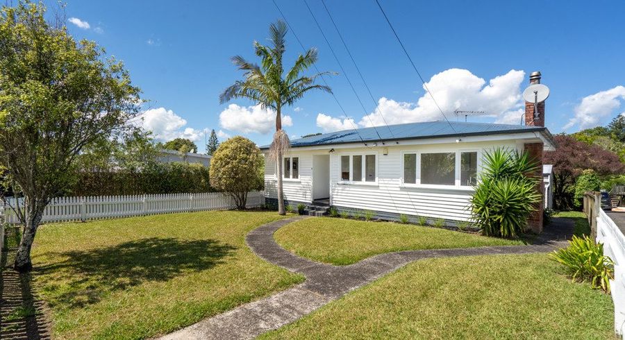 Free property data for 9 Eskdale Road, Birkdale, Auckland - homes.co.nz