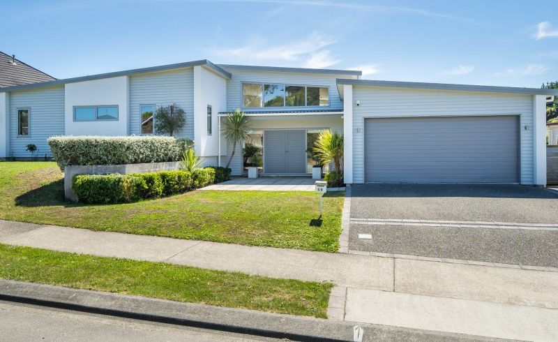Free property data for 59 James Cook Drive, Whitby, Porirua - homes.co.nz