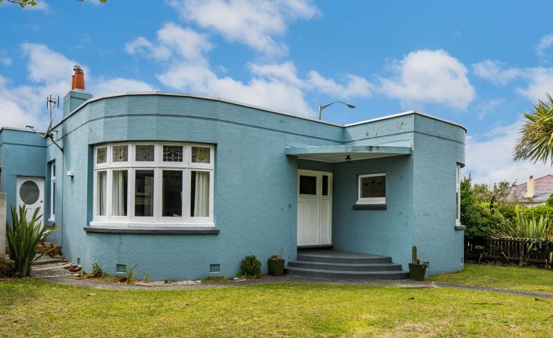 Free property data for 27 Main Road, Titahi Bay, Porirua - homes.co.nz