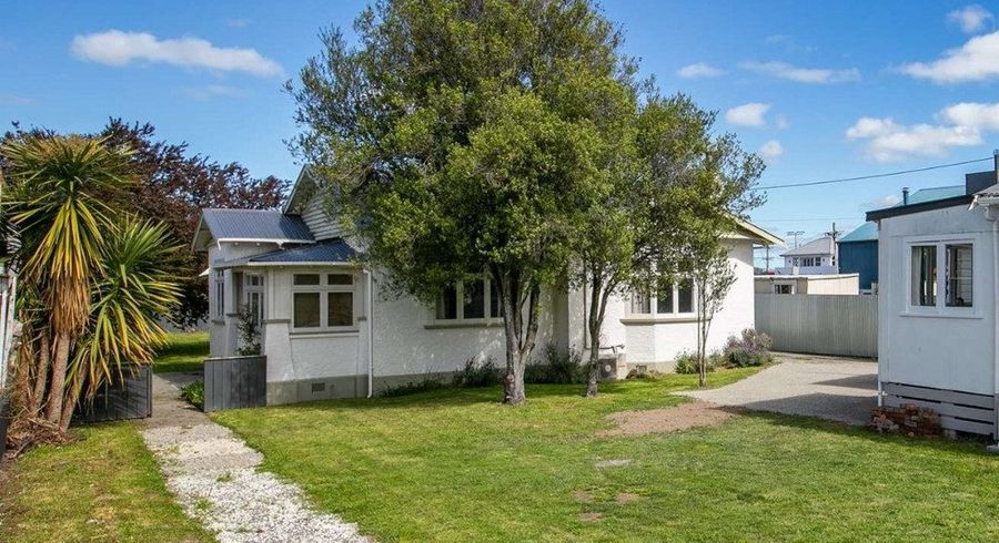 Free property data for 349 Queen Street, Masterton - homes.co.nz