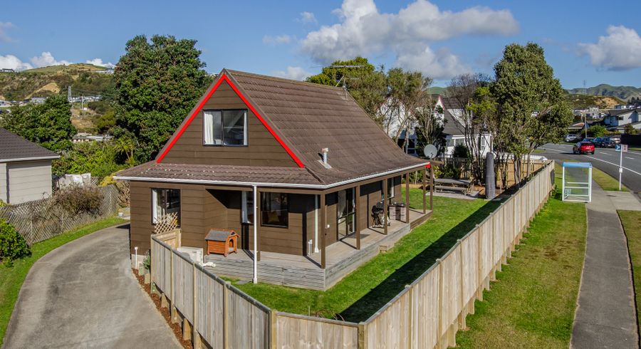 Free property data for 33 James Cook Drive, Whitby, Porirua - homes.co.nz