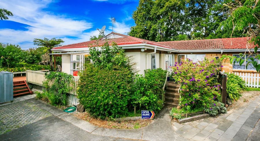 Free property data for 4/89 Birkdale Road, Birkdale, Auckland - homes.co.nz