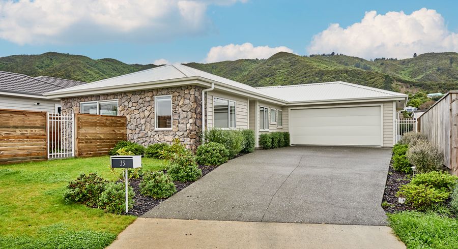 Free property data for 33 Henrietta Maxwell Grove, Wainuiomata, Lower ...