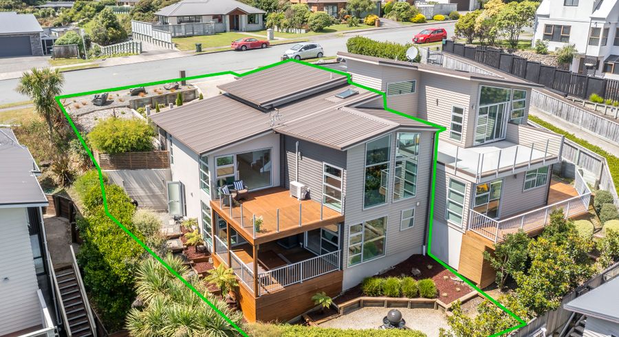 Free property data for 1/42B James Cook Drive, Whitby, Porirua - homes ...