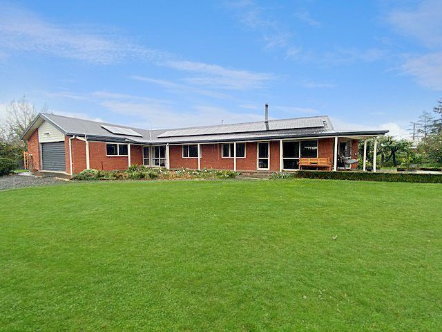 Free property data for 65 Bridge Street, Coalgate, Coalgate - homes.co.nz