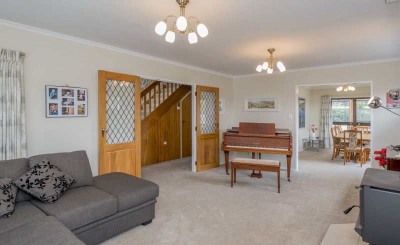 Free property data for 42 Kent Street, Levin, Levin - homes.co.nz