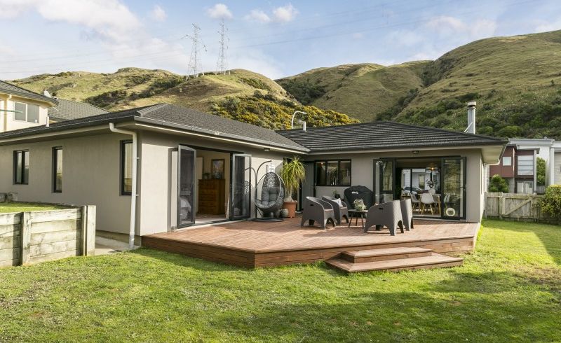 Free property data for 19 Erlestoke Crescent, Churton Park, Wellington ...
