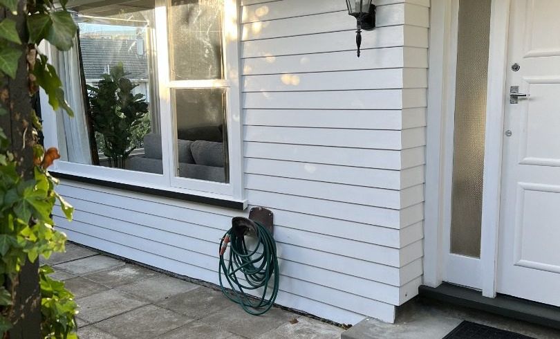 Free property data for 30 Mana View Road, Paremata, Porirua - homes.co.nz