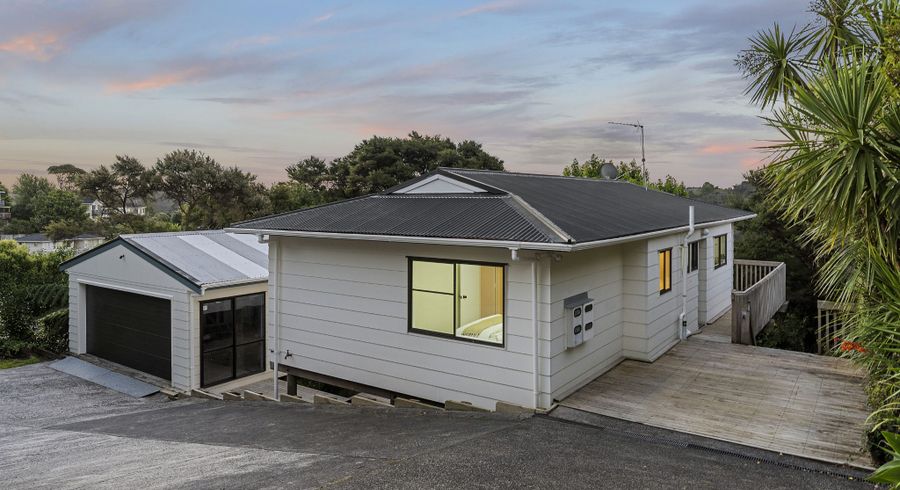 Free property data for 89 Manuka Road, Bayview, Auckland - homes.co.nz