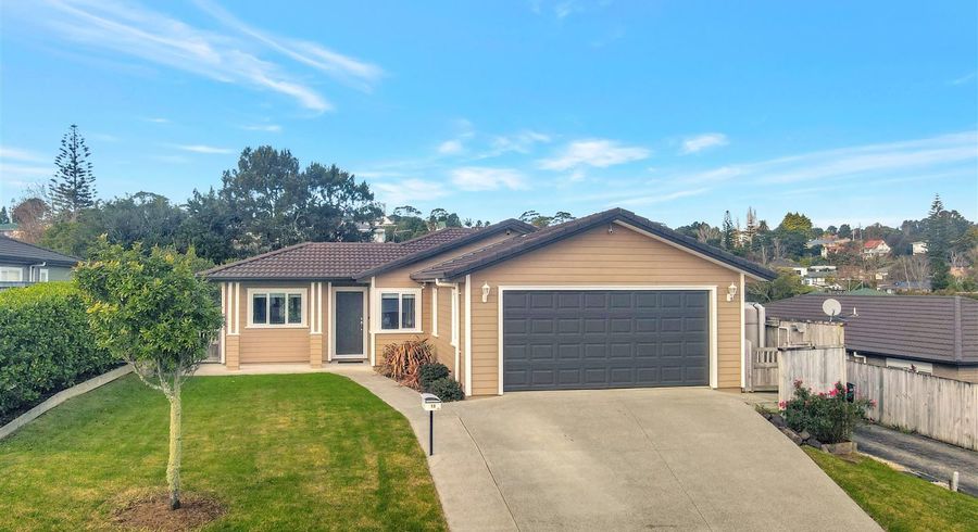 Free property data for 10 Nirmal Place, Sunnyvale, Auckland - homes.co.nz