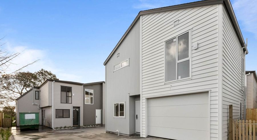 Free property data for 4 Seaside Place, Pakuranga, Auckland - homes.co.nz