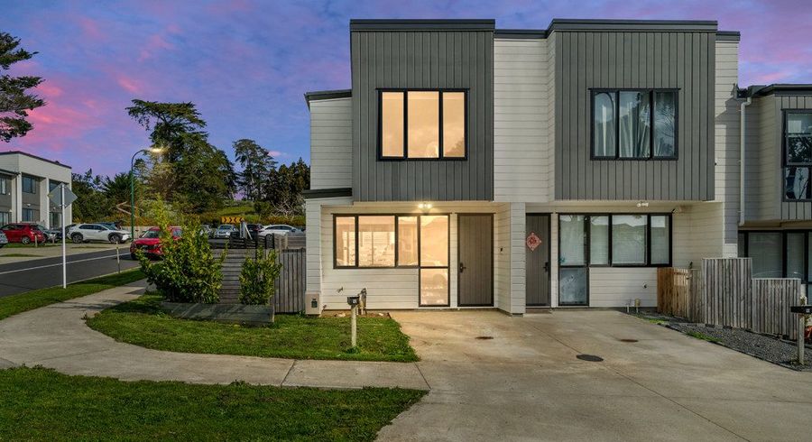 Free property data for 12 Karoro Road, Flat Bush, Auckland - homes.co.nz