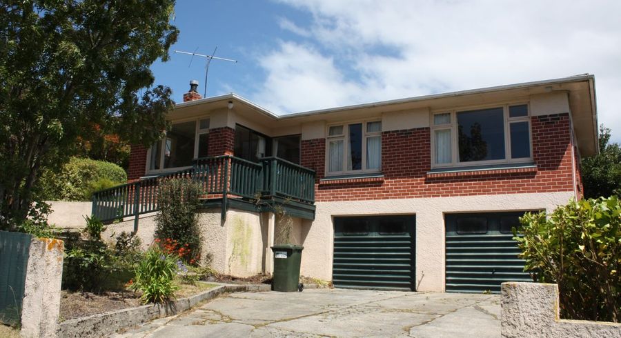 Free property data for 56 Balmacewen Road, Maori Hill, Dunedin - homes ...