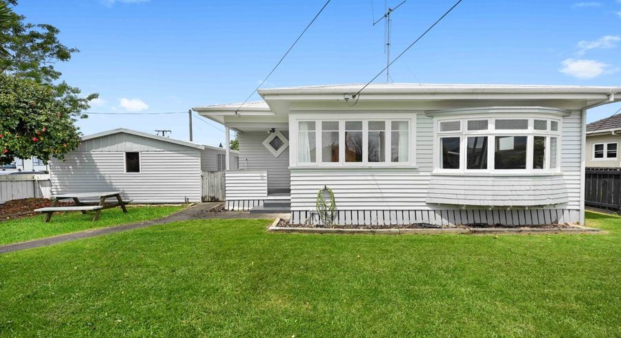 Free property data for 13 Howden Road, Fairfield, Hamilton - homes.co.nz