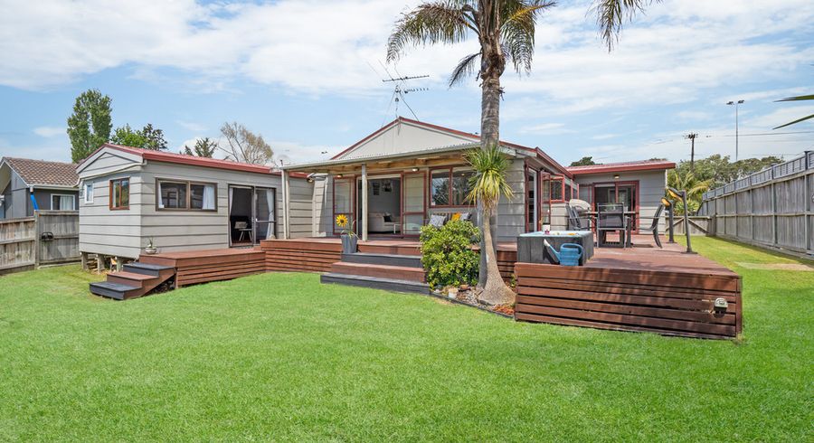 Free property data for 40 Beachlands Road, Beachlands, Auckland - homes ...