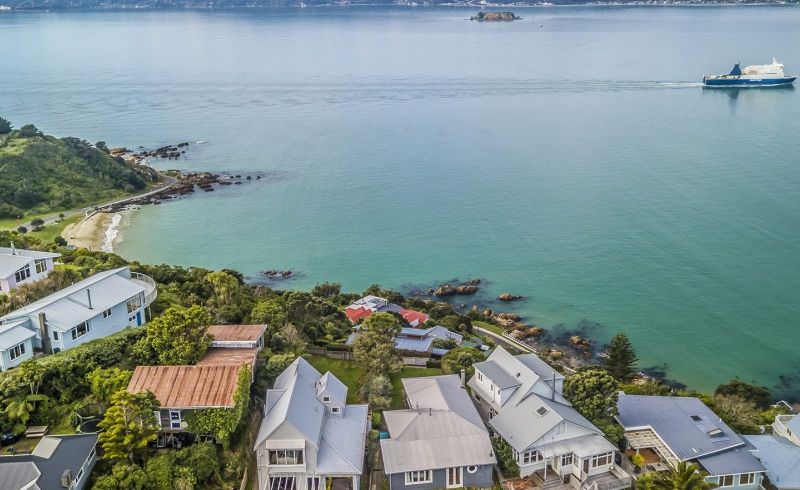 Free property data for 178 Nevay Road, Karaka Bays, Wellington - homes ...