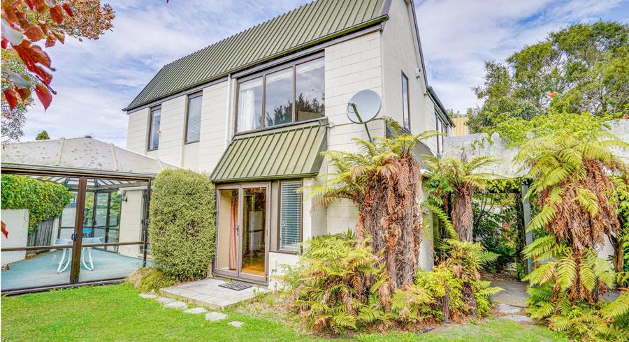 Free property data for 1/10 Chevron Place, Ilam, Christchurch - homes.co.nz