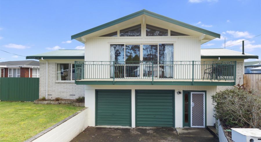 Free property data for 44 Fitzroy Avenue, Fitzroy, Hamilton - homes.co.nz