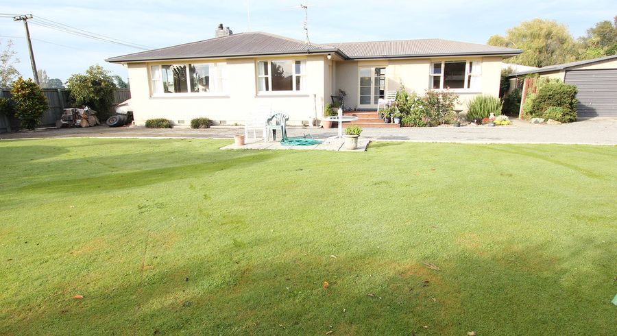 Free property data for 43 Leeston And Lake Road, Leeston - homes.co.nz