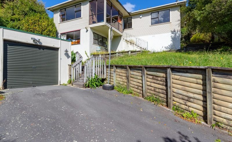 Free property data for 60 Arawhata Street, Ranui, Porirua - homes.co.nz