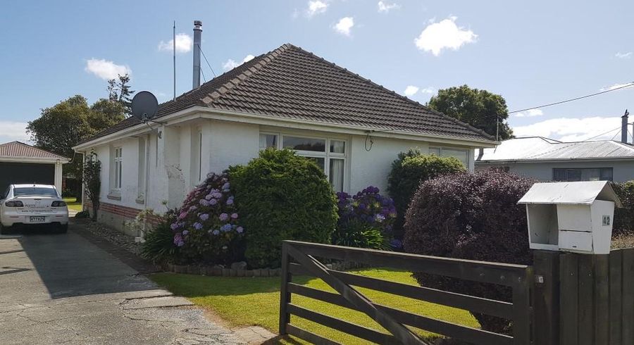 Free property data for 42 Mary Street, Winton, Winton - homes.co.nz