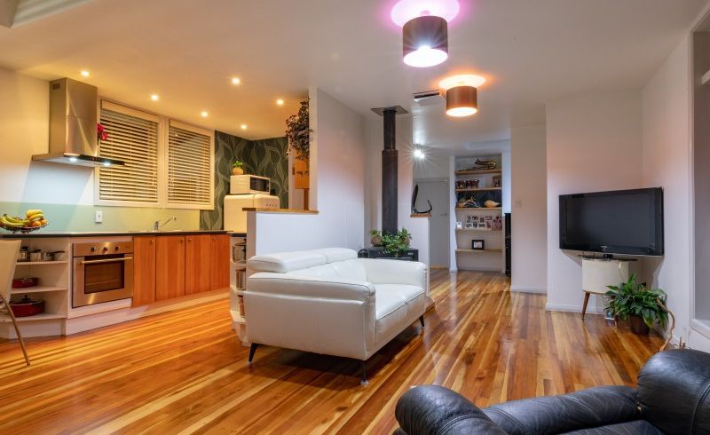 Free property data for 61 Mana View Road, Paremata, Porirua - homes.co.nz